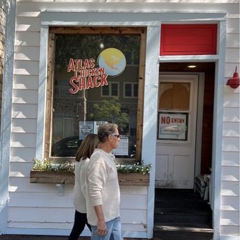 ATLAS CHICKEN SHACK - GENEVA - Updated September 2025 - 85 Photos & 213 ...