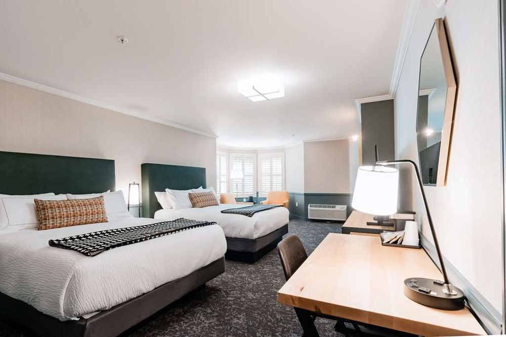 HOTEL NOBO CASCADE, TAPESTRY COLLECTION BY HILTON - Updated April 2024 ...