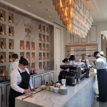 RH ROOFTOP RESTAURANT AT RH RALEIGH - Updated April 2025 - 84 Photos ...