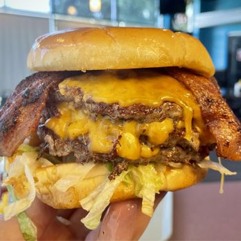 FREDERICKSBURGERS - Updated October 2025 - 167 Photos & 117 Reviews ...