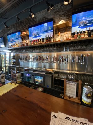 BEERHEAD BAR & EATERY - Updated September 2025 - 55 Photos & 51 Reviews ...