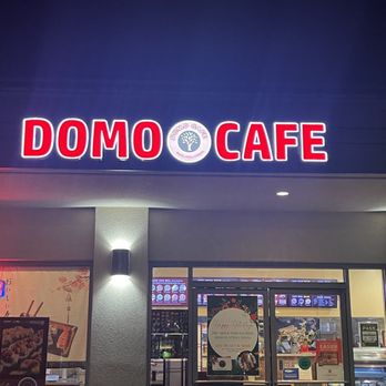 DOMO CAFE - Updated June 2024 - 691 Photos & 242 Reviews - 4346 Waialae ...