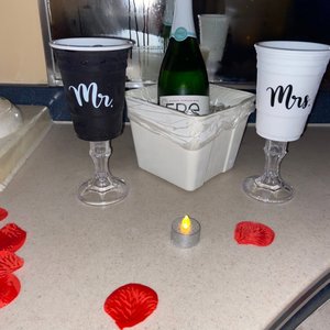 LOOP INN MOTEL - 57 Photos & 36 Reviews - 1 Rodgers St, Avenel, NJ - Yelp