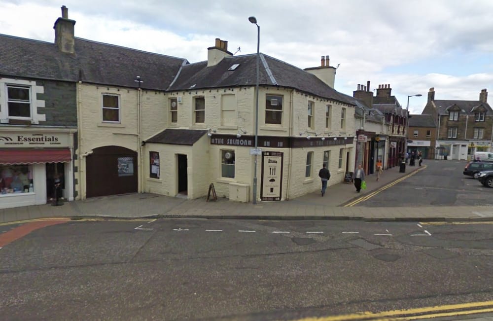 THE SALMON INN - Updated April 2025 - 54 Bank Street, Galashiels ...