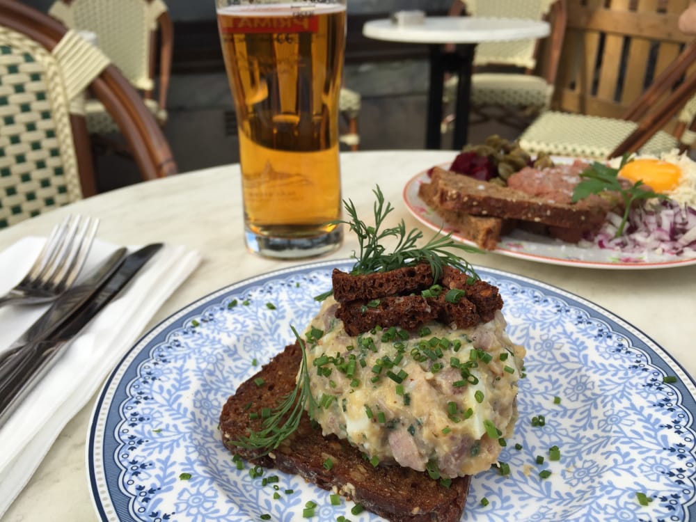 TVÅ SMÅ SVIN - 37 Photos & 25 Reviews - Årstavägen 49, Stockholm ...