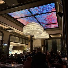 THE ALSTON - Updated July 2025 - 82 Photos & 19 Reviews - 750 N State ...