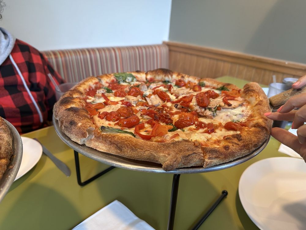 FLIPPERS PIZZERIA - Updated October 2025 - 171 Photos & 242 Reviews ...