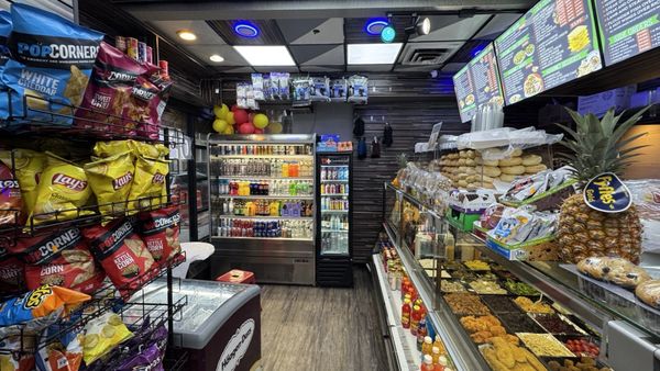 HELLO DELI - Updated October 2025 - 110 Photos & 185 Reviews - 213 W ...