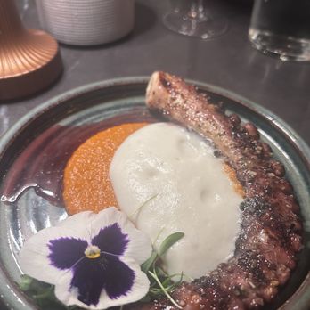 CATALUNA - Updated July 2025 - 345 Photos & 87 Reviews - 8206 Philips ...