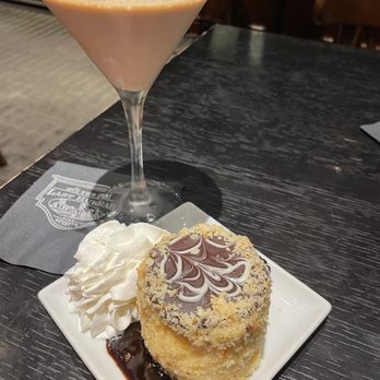 LAST HURRAH - Updated July 2025 - 280 Photos & 227 Reviews - 60 School ...