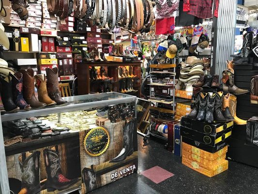 ELGIN FLEA MARKET - Updated October 2025 - 840 N State St, Elgin ...