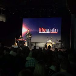 LIFEAUSTIN DOWNTOWN CHURCH - 25 Photos - 310 W Willie Nelson Blvd ...