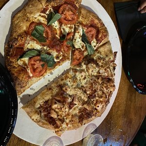 GILLESPIE’S MAP ROOM - 55 Photos & 159 Reviews - Pizza - 1281 W 9th St ...