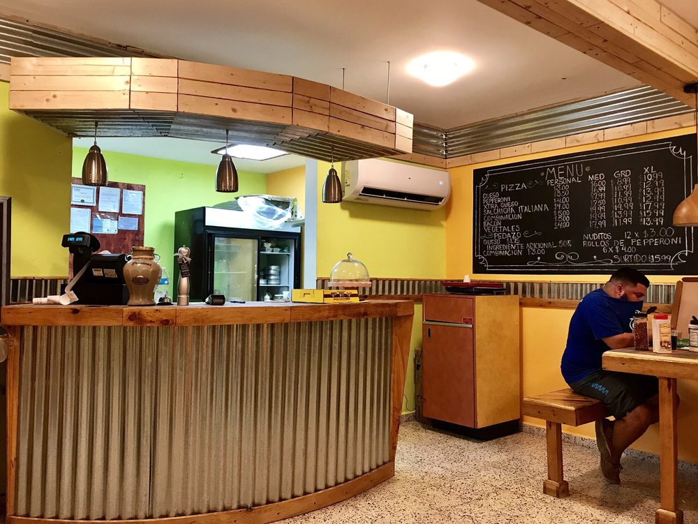 PIPI’S PIZZA - Updated October 2025 - 13 Photos - Carretera Nacional ...