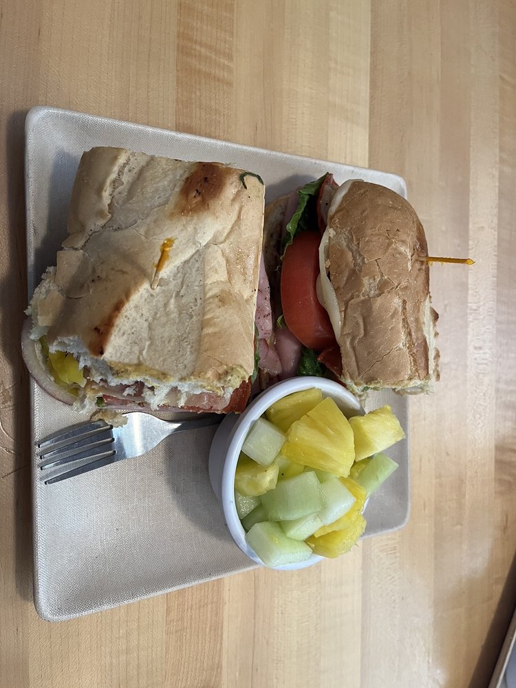 MACADO’S - 28 Photos & 39 Reviews - 31025 Oxford Ave, Emory, Virginia ...