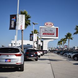 KIA OF CARSON - 423 Photos & 909 Reviews - Car Dealers - 22020 ...