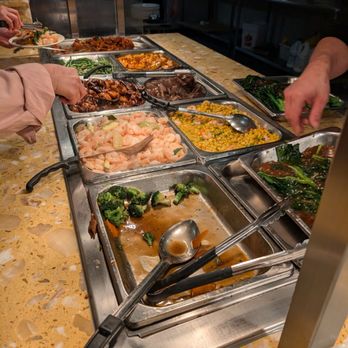 YUM BUFFET AND GRILL - Updated December 2025 - 1099 Photos & 581 ...