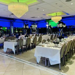 COLONNADE DINER - Updated June 2025 - 103 Photos & 155 Reviews - 2001 ...