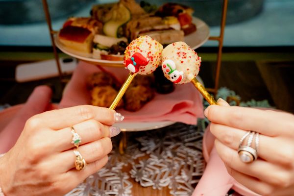 TEA AROUND TOWN - Updated December 2025 - 235 Photos & 52 Reviews - 500 ...