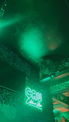 CRU LOUNGE - EDGEWOOD - Updated December 2025 - 31 Photos & 11 Reviews ...