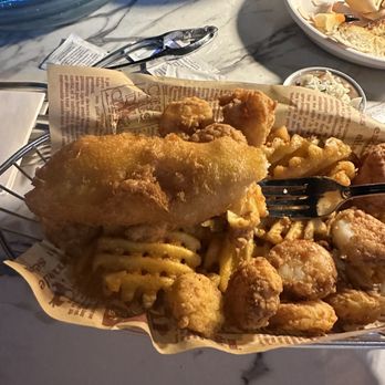 IZZY’S FISH & OYSTER - 680 Photos & 769 Reviews - 2282 First St, Fort ...