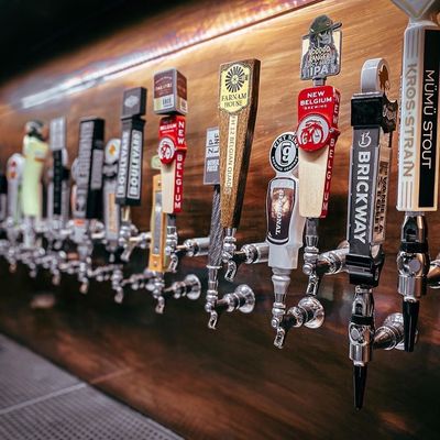 BACKLOT TAPHOUSE - 129 Photos & 69 Reviews - Beer Bar - 2110 S 67th St ...