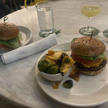 TRUE FOOD KITCHEN - 1204 Photos & 510 Reviews - 5205 Big Island Dr ...