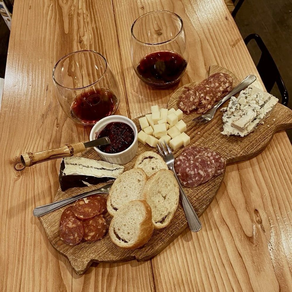 THE CELLAR WINE AND BEER BAR - Updated July 2025 - 203 N Main St ...