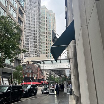 Z BAR - Updated November 2024 - 472 Photos & 217 Reviews - 108 E ...