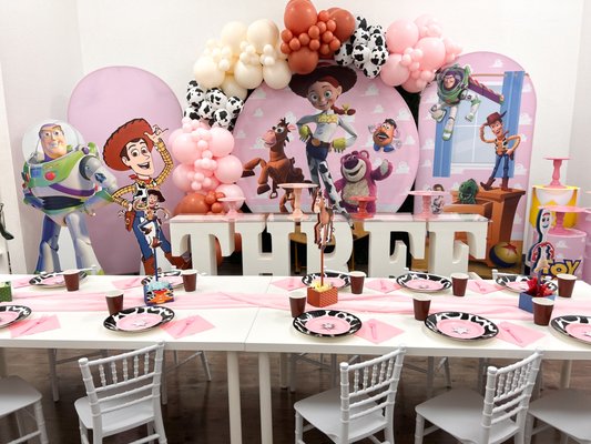 PLAY MODESTO - 199 Photos & 131 Reviews - 3500 Sisk Rd, Modesto ...