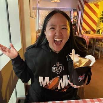 MOM’S SPAGHETTI - Updated November 2024 - 552 Photos & 203 Reviews ...