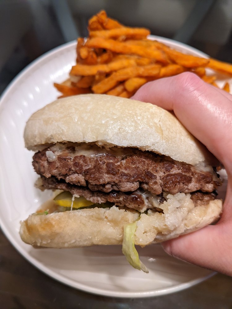 11/11 CRISPY CHICKEN & BURGERS - Updated August 2024 - 41 Photos & 48 ...