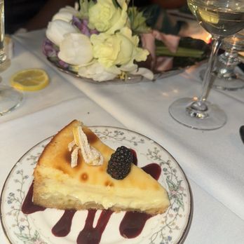 CHEZ FOUSHEE - Updated December 2025 - 245 Photos & 153 Reviews - 2 E ...