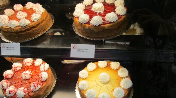 GOURMET GOODIES BAKE SHOP - 186 Photos & 44 Reviews - 68 4th St NW ...