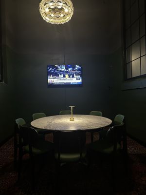 THE DUTCH LIGHT - Updated January 2026 - 52 Photos & 17 Reviews - 450 N ...