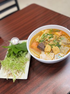 HAN’S KITCHEN - Updated August 2024 - 29 Photos & 28 Reviews - 12081 ...