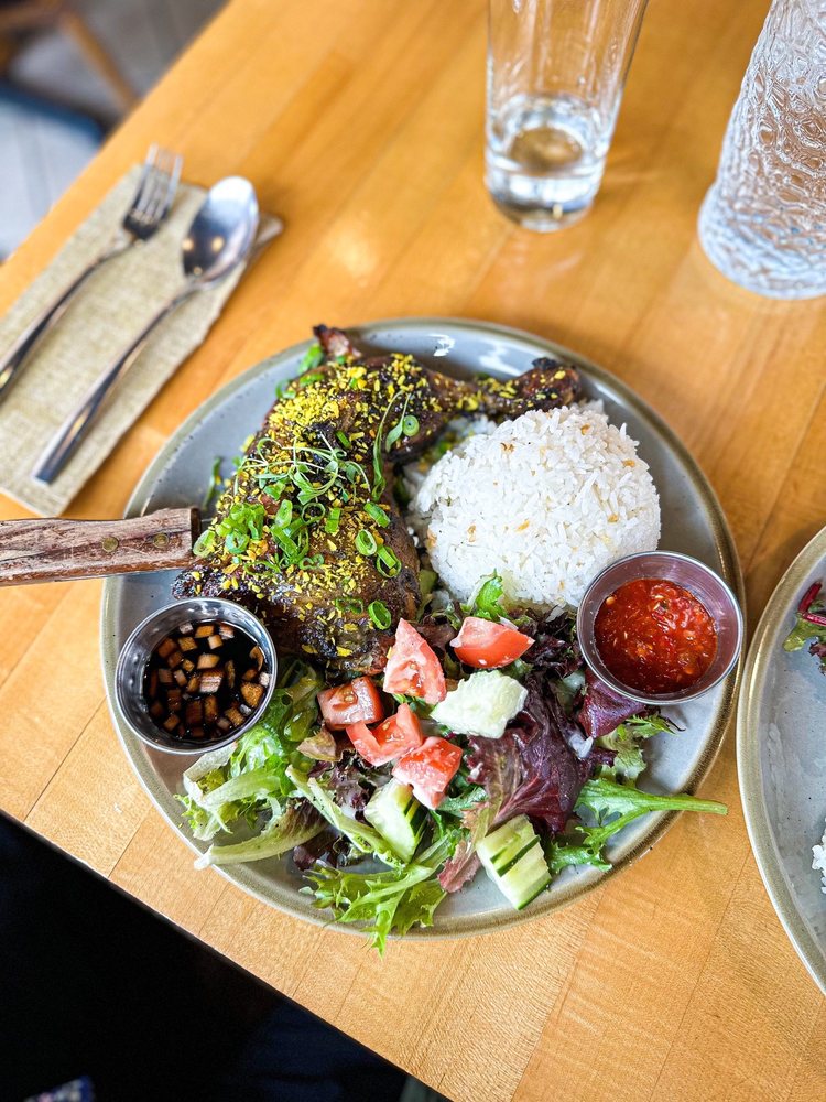 BONIFACIO - 966 Photos & 422 Reviews - 1577 King Ave, Columbus, Ohio ...