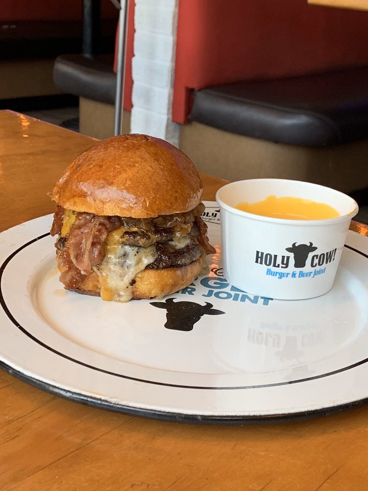 HOLY COW BURGER & BEER JOINT - 14 Photos & 14 Reviews - Blvd. Colosio ...