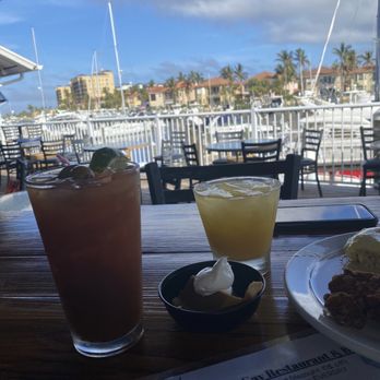 CASS CAY BAR AND RESTAURANT - Updated December 2025 - 128 Photos & 171 ...