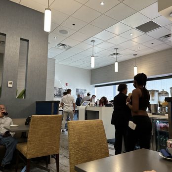 THE CLUB BWI - Updated October 2024 - 290 Photos & 191 Reviews - 7160 ...