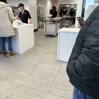 CRUMBL - SPRINGFIELD - Updated December 2025 - 41 Photos & 25 Reviews ...