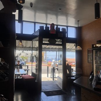 WIGZ - Updated October 2024 - 70 Photos & 67 Reviews - 1816 S Coast Hwy, Laguna Beach ...