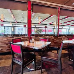 RED LINE DINER - Updated May 2025 - 807 Photos & 878 Reviews - 588 Rte ...