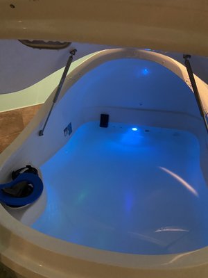 INFINITY FLOATING & HEALING CENTER - Updated December 2025 - 24 Photos & 28 Reviews - 32 Johnson ...