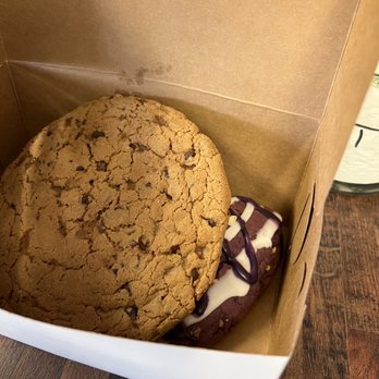 POPOVER - Updated May 2024 - 375 Photos & 192 Reviews - 399 E Kawili St ...