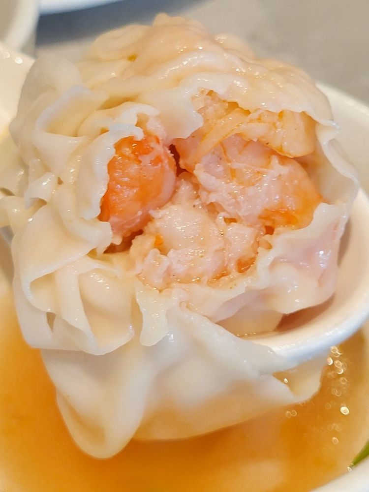 WONTON HUT - Updated August 2024 - 211 Photos & 120 Reviews - 3760 ...