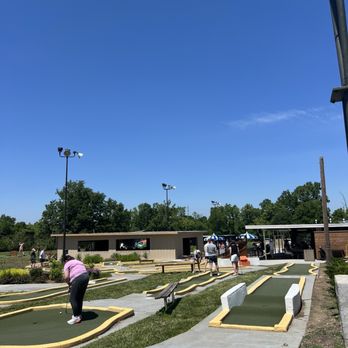 THE ACRES - Updated June 2025 - 76 Photos & 35 Reviews - 9941 Reading ...