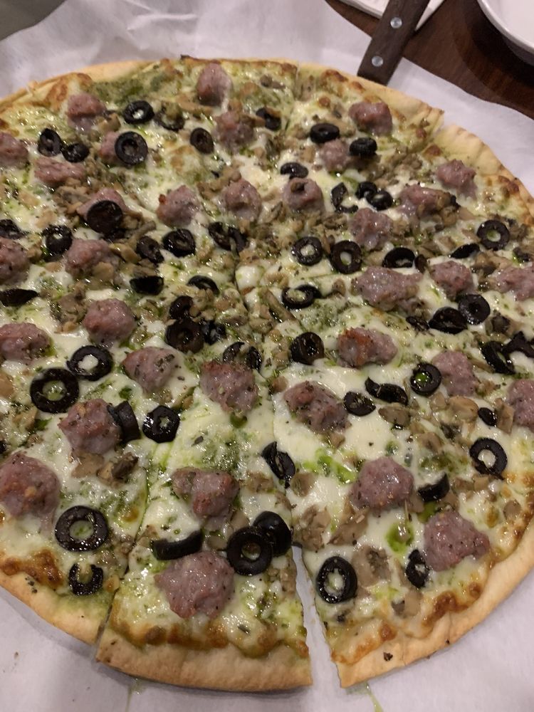 CONGRESS PIZZA - Updated July 2025 - 47 Photos & 70 Reviews - 106 N ...