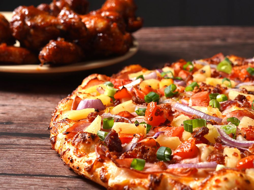 ROUND TABLE PIZZA - Updated October 2025 - 80 Photos & 102 Reviews ...