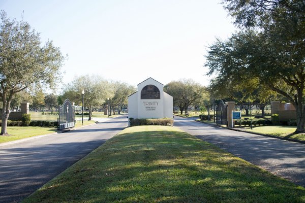 TRINITY MEMORIAL GARDENS & FUNERAL HOME - Updated December 2025 - 18 ...